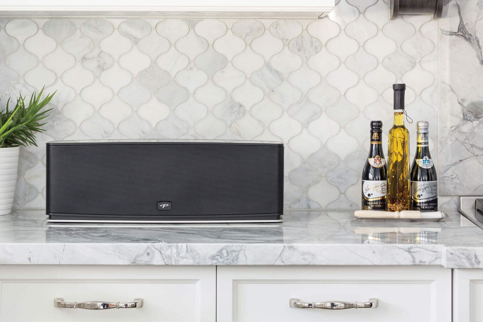Paradigm Premium Wireless Series Speakers and Amp - Momentum Product Design
